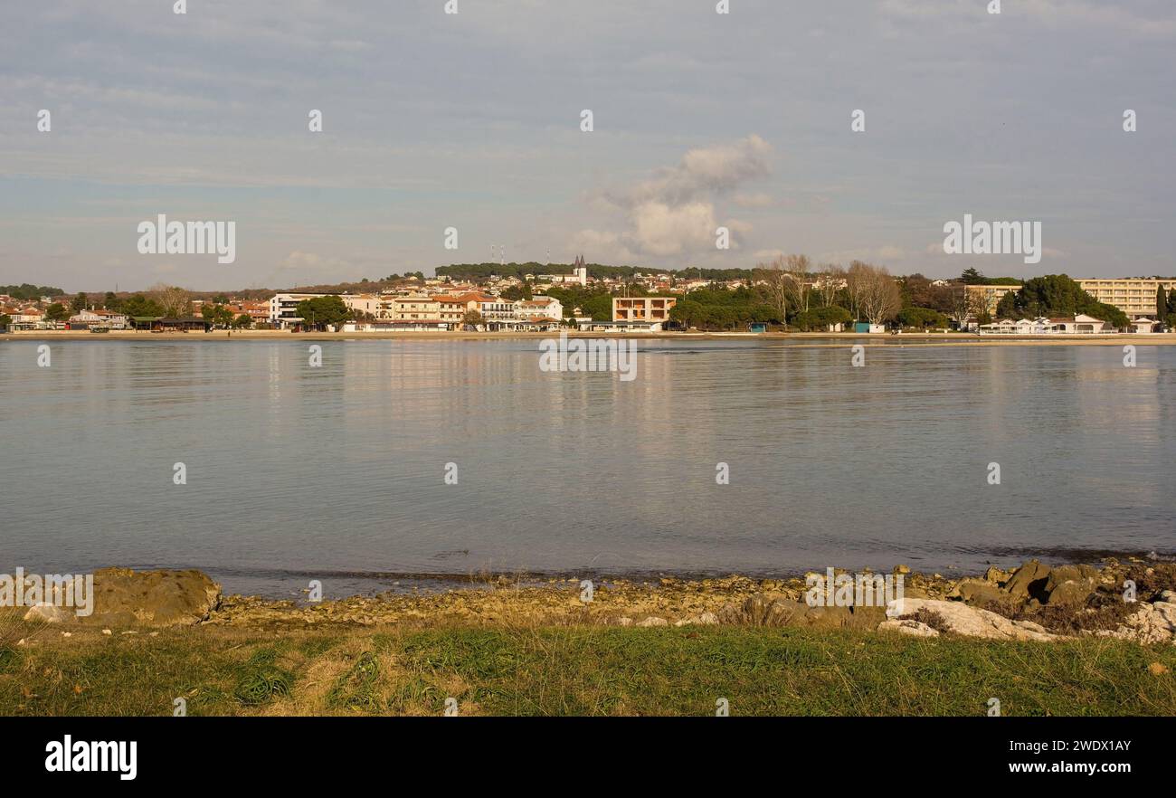 The coast of the Kasteja Forest Park - Park Suma Kasteja - in Medulin ...