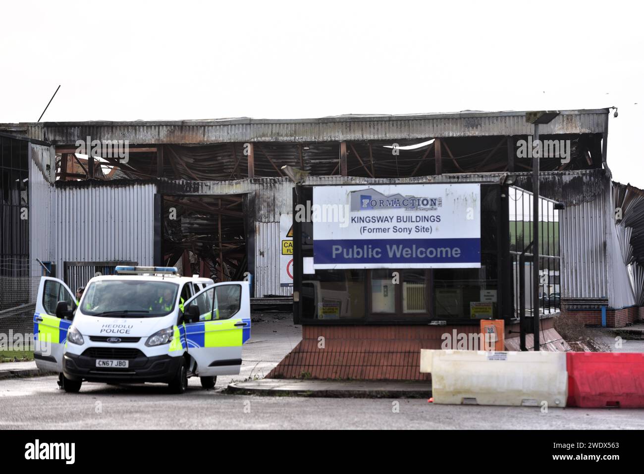 More than ten fire engines attended the scene hi-res stock photography ...