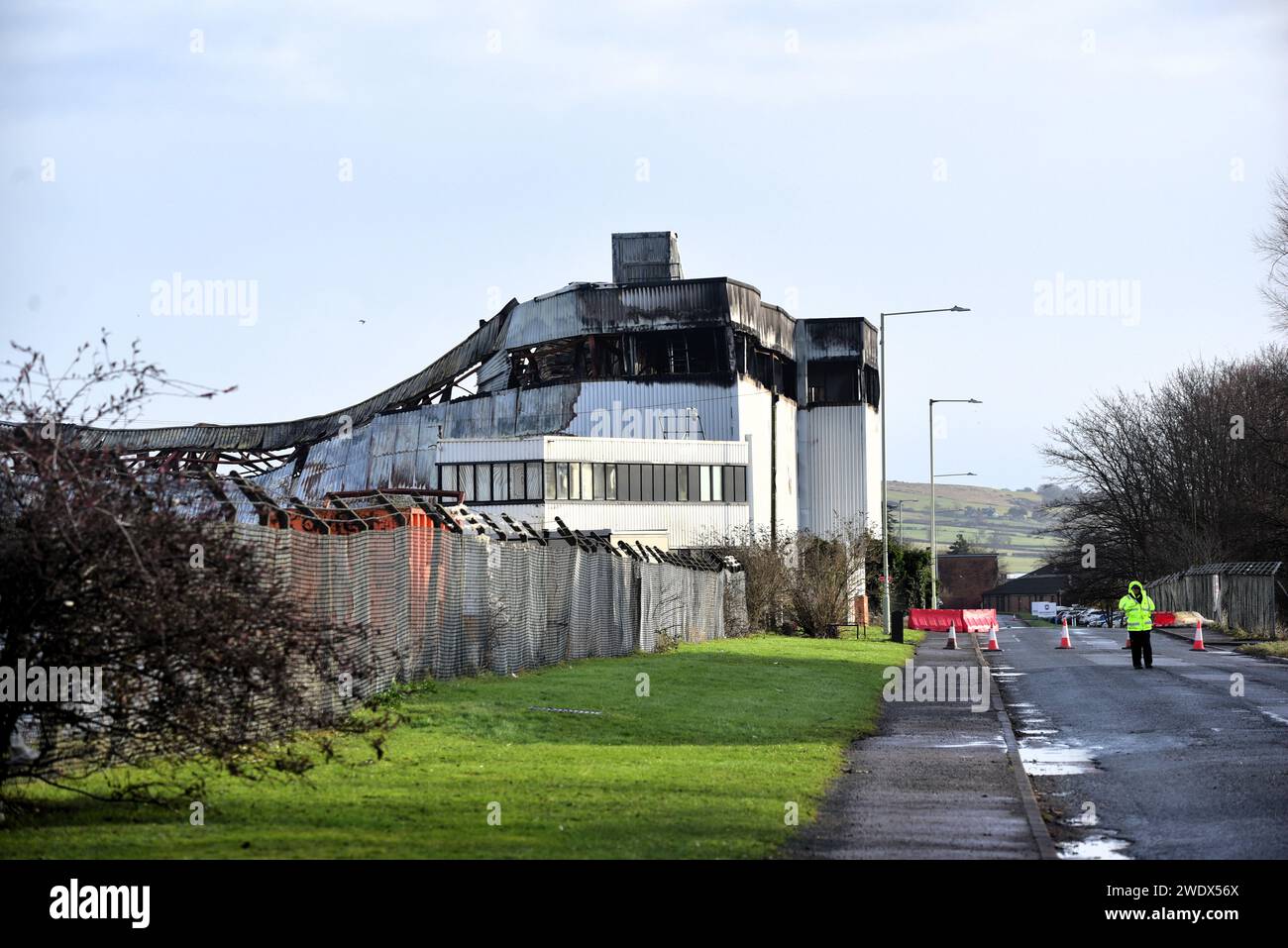 Arson causes factory unit to collapse hi-res stock photography and ...