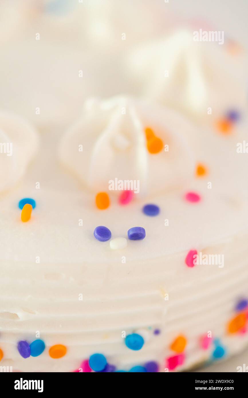 Birthday cake with funfetti sprinkles Stock Photo - Alamy