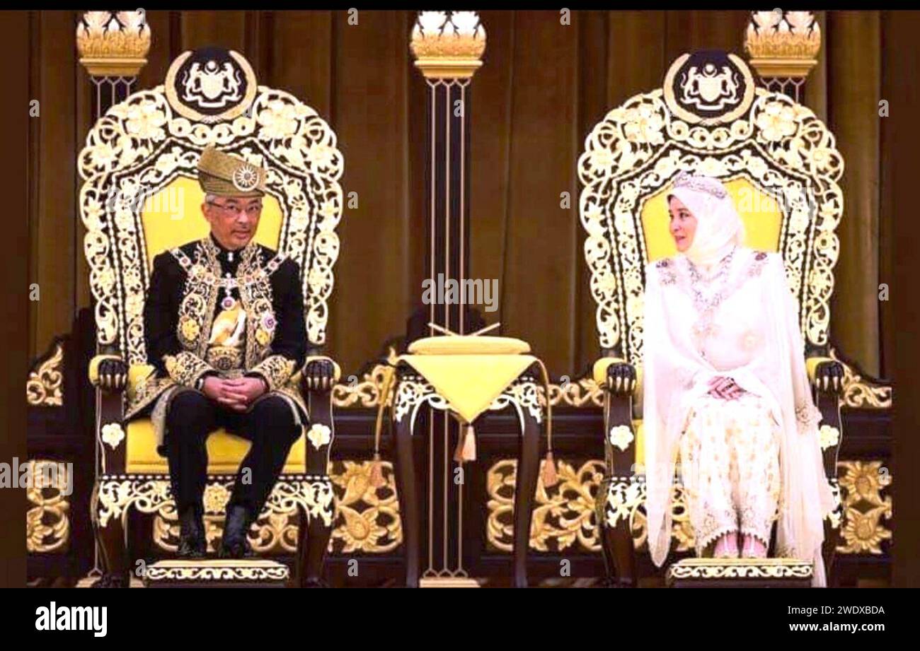 Abdullah of Pahang and Tunku Azizah in 2019 Stock Photo - Alamy