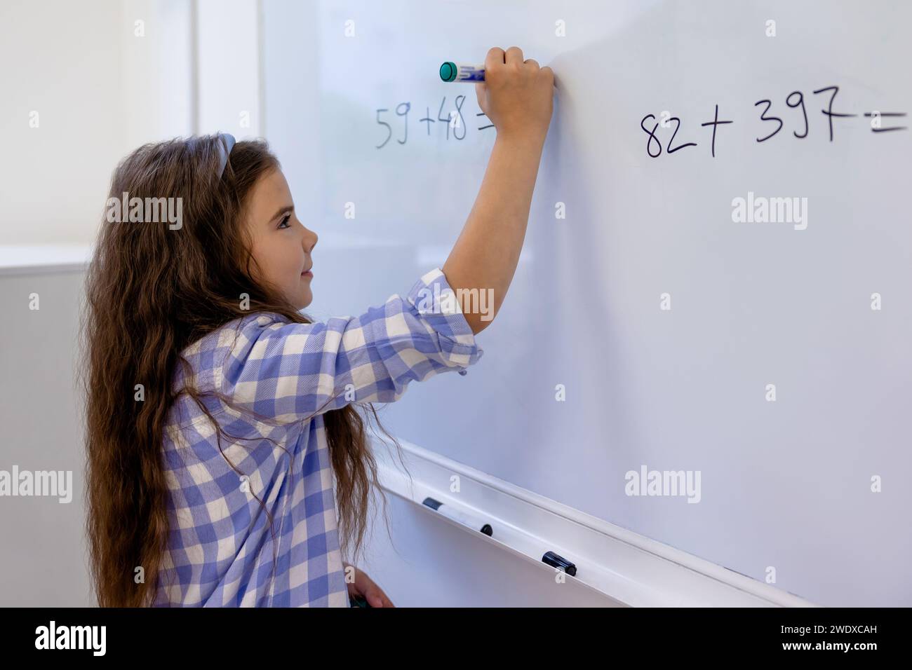 High school math class whiteboard hi-res stock photography and images ...
