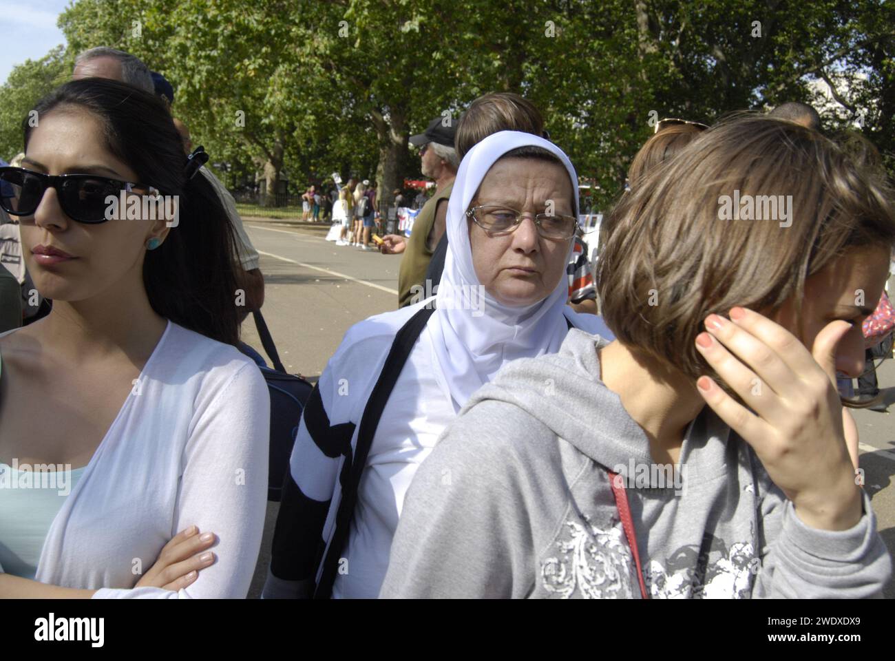 LONDON/ ENGLAND /UK Muslims,christians,jews and all nationalities ...