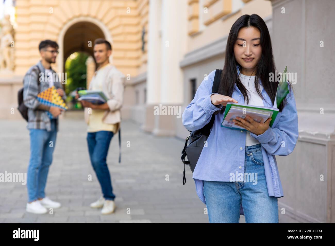 Classes campus hi-res stock photography and images - Alamy