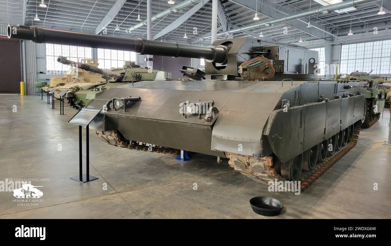 Abrams Tank Test Bed Armor & Cavalry Collection Stock Photo - Alamy