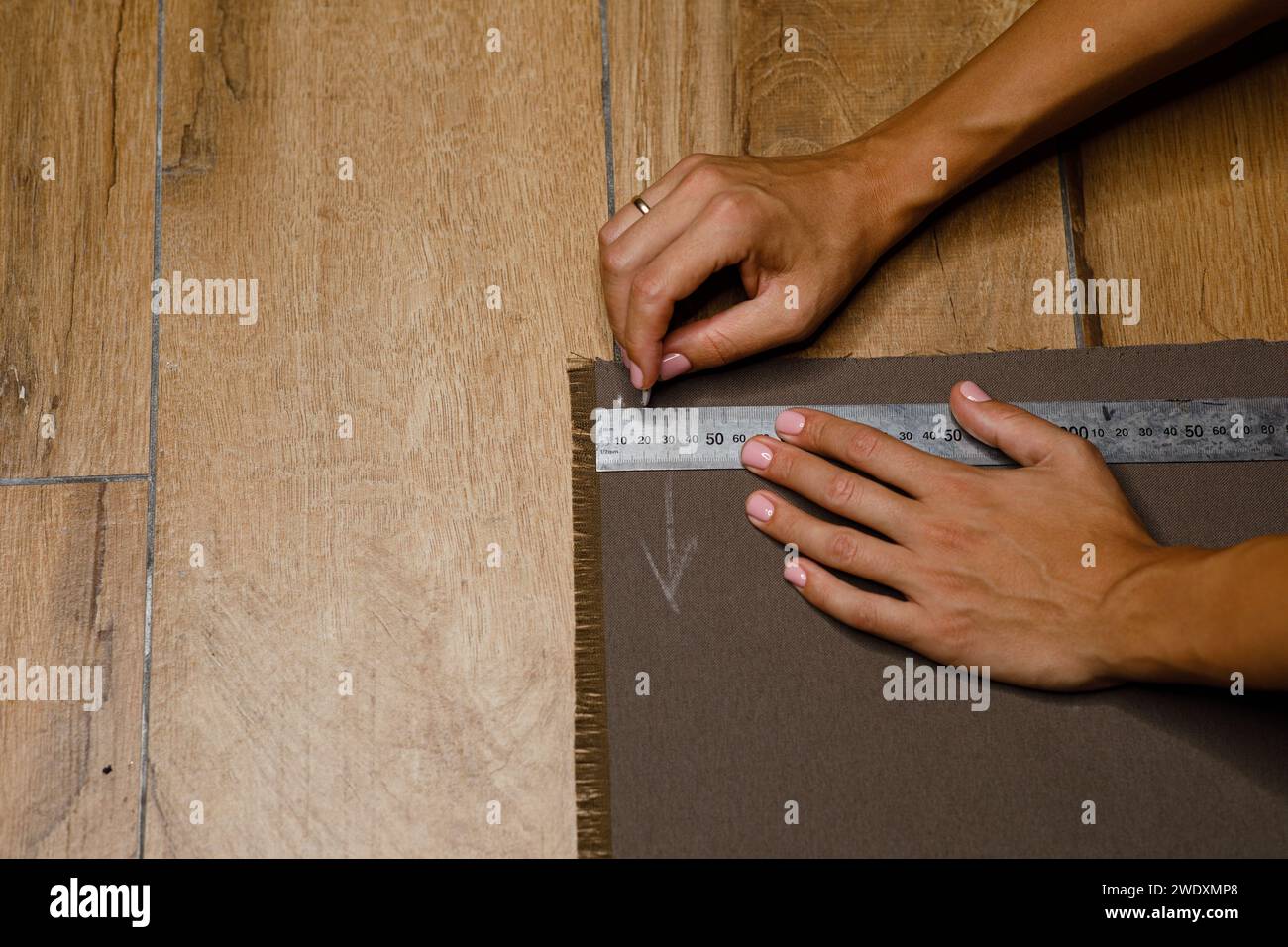 Female seamstress marking pattern hi-res stock photography and images - Alamy