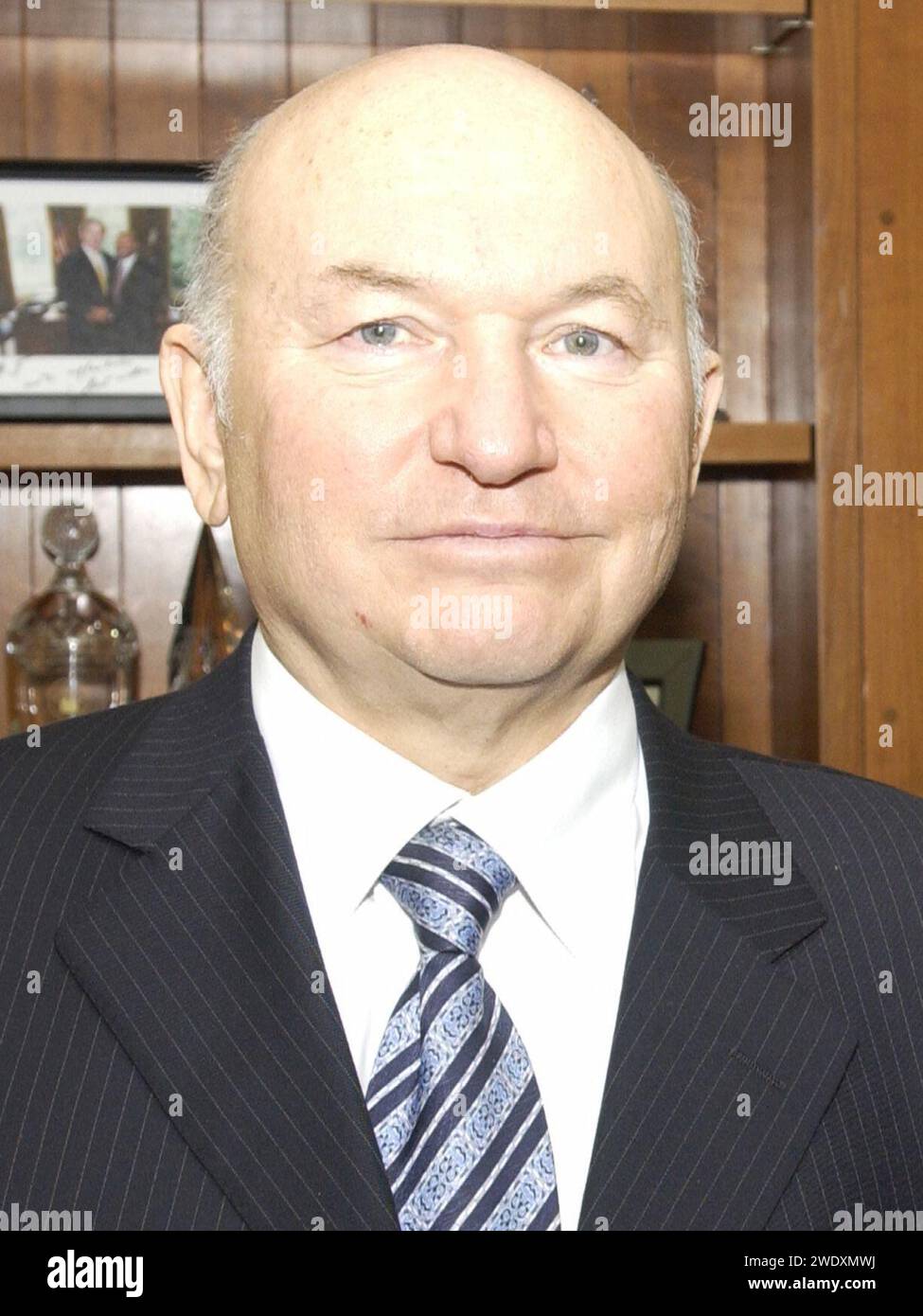 Acting Secretary Alphonso Jackson with Mayor of Moscow, Yuri ...