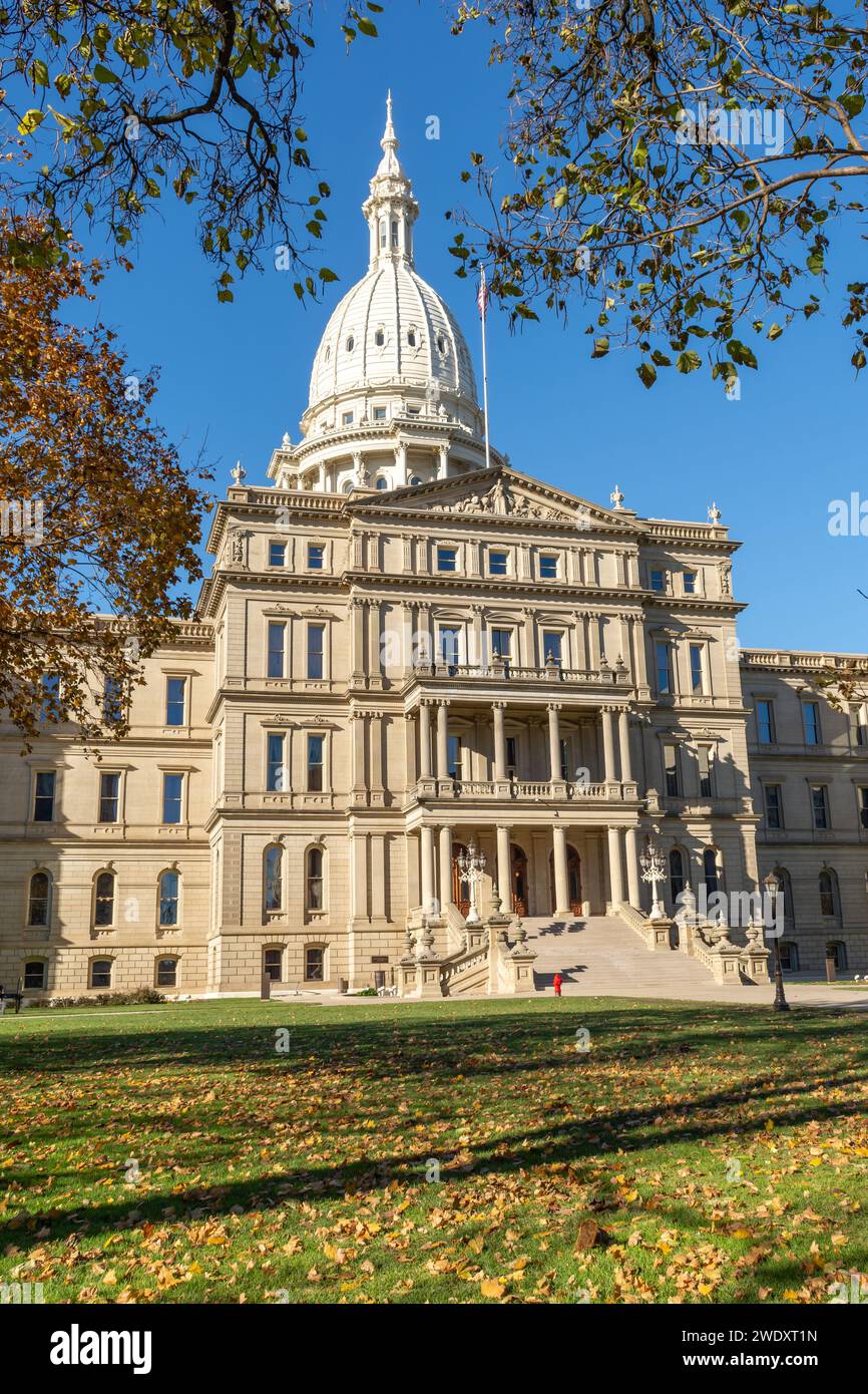Michigan state capitol building in hi-res stock photography and images ...