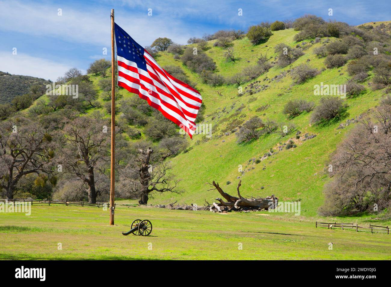 California flag historic hi-res stock photography and images - Alamy
