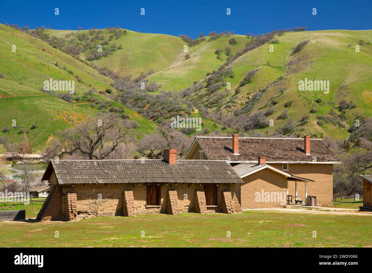 Orderlies' Quarters with Officers' Quarters, Fort Tejon State Historic ...