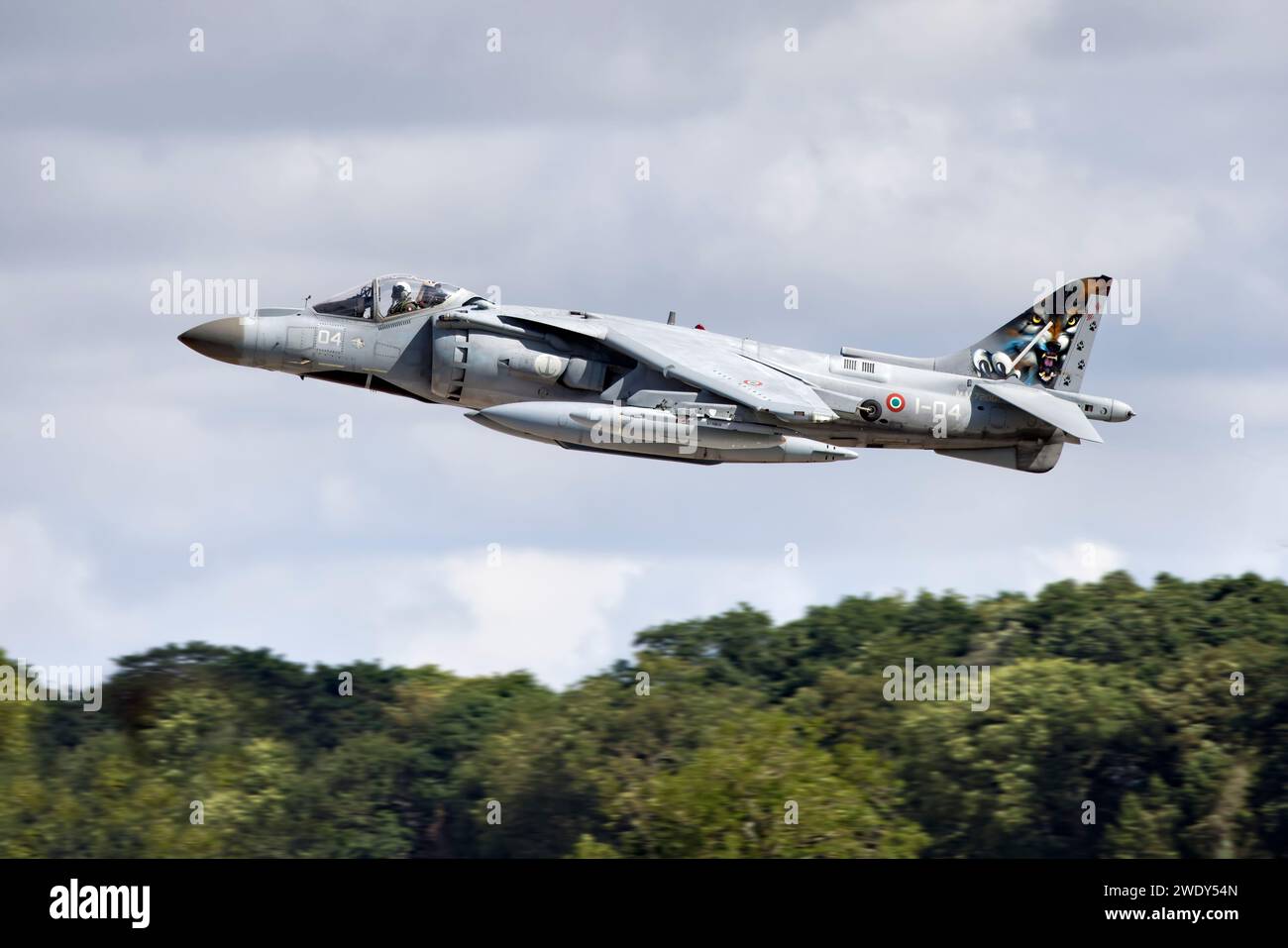 RAF Fairford, Gloucestershire, UK - July 17 2023: Italian Navy Gruppo ...