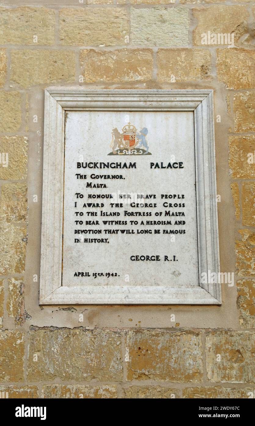 George Cross plaque on the Grandmasters Palace in Valletta Stock Photo ...