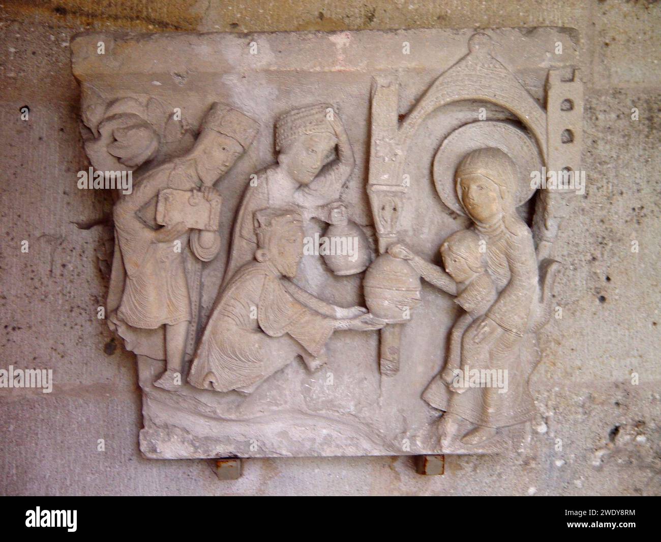Autun magi hi-res stock photography and images - Alamy