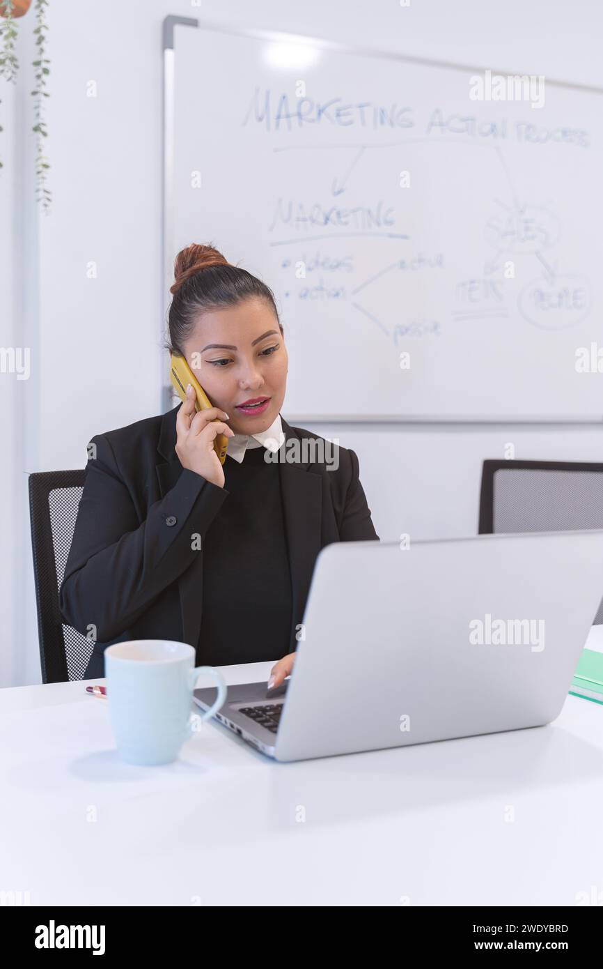 Indicating plans hi-res stock photography and images - Alamy
