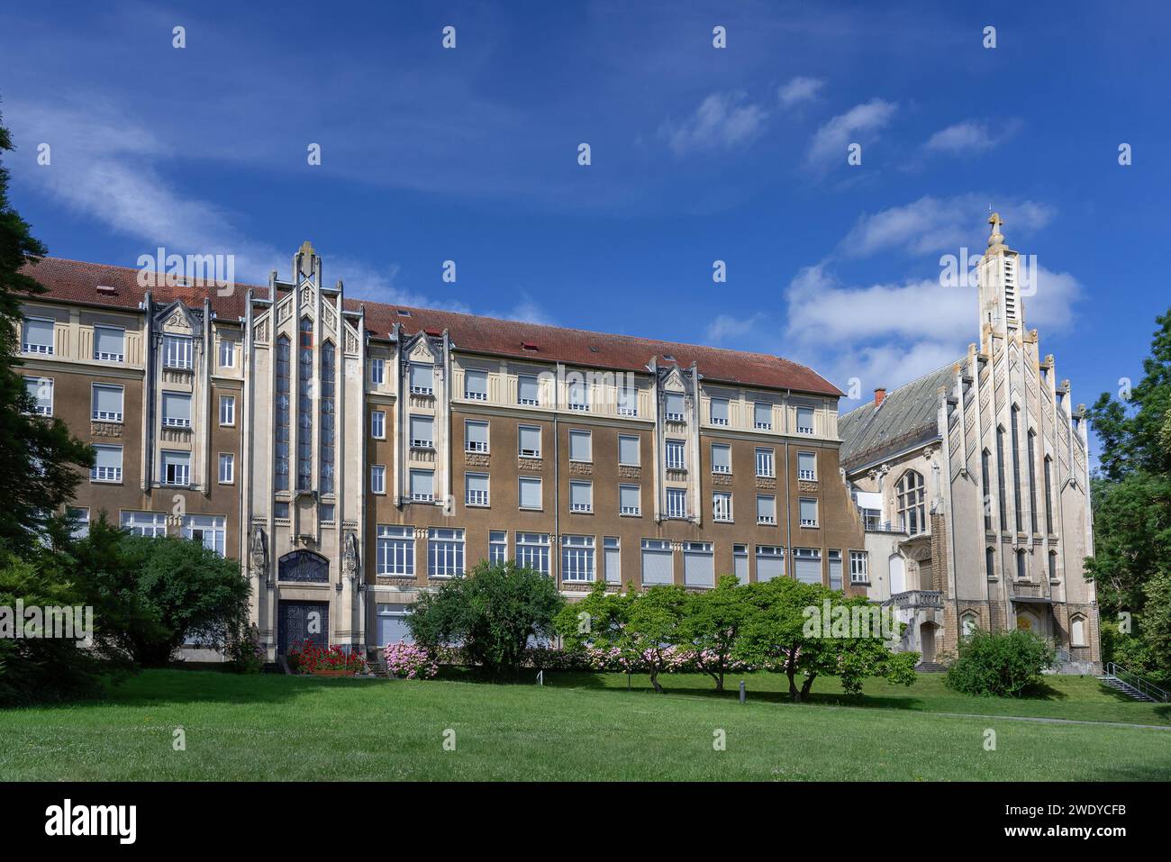 Villers-lès-Nancy, France - Focus on an Art Deco style building of a ...