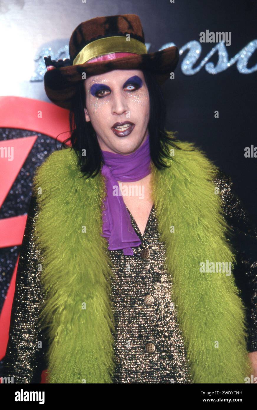 Marilyn Manson 1998 Hit Parader May 1998 Marilyn Manson, Pearl Jam,