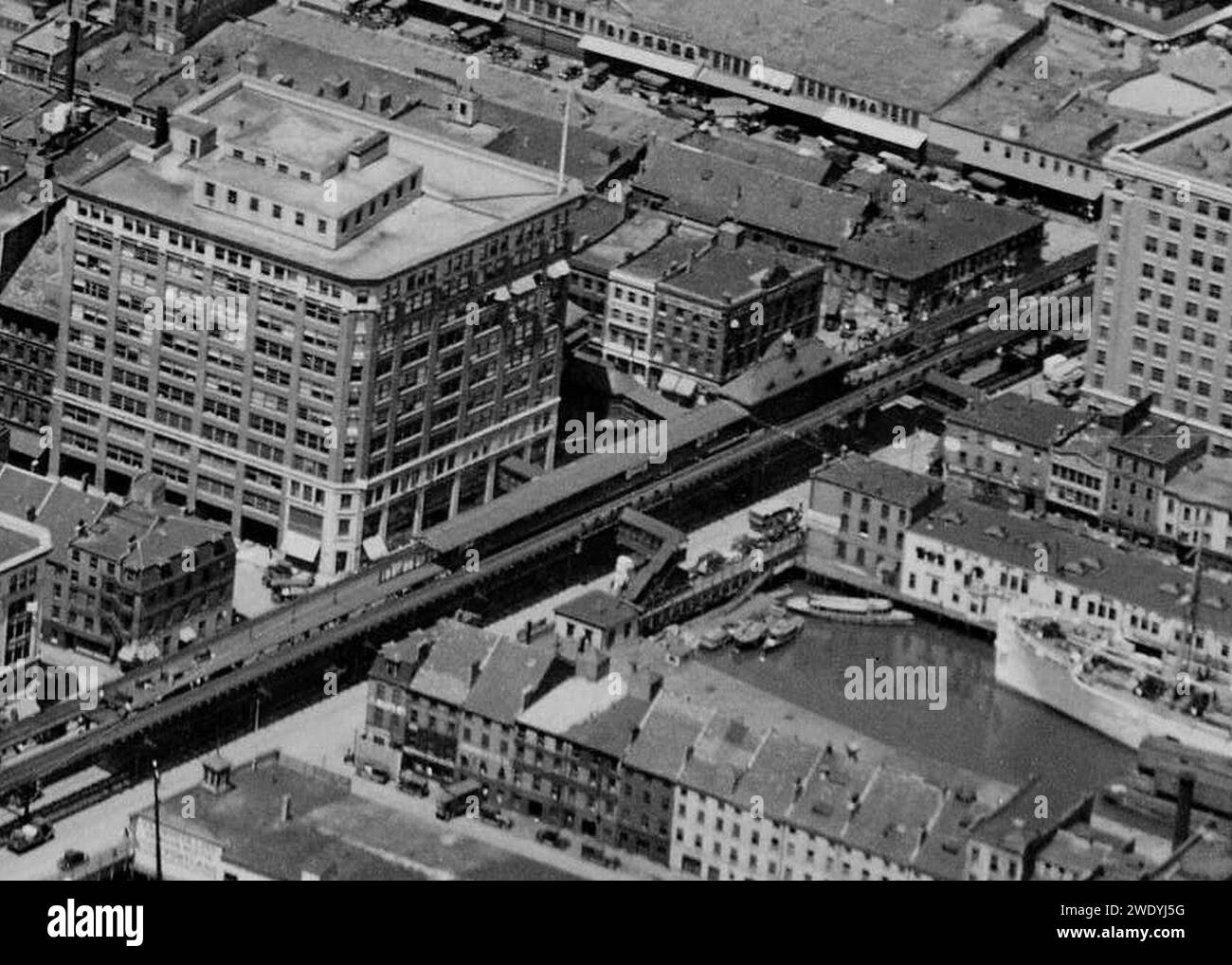 Aerial view of State Street elevated station, July 1925 Stock Photo - Alamy