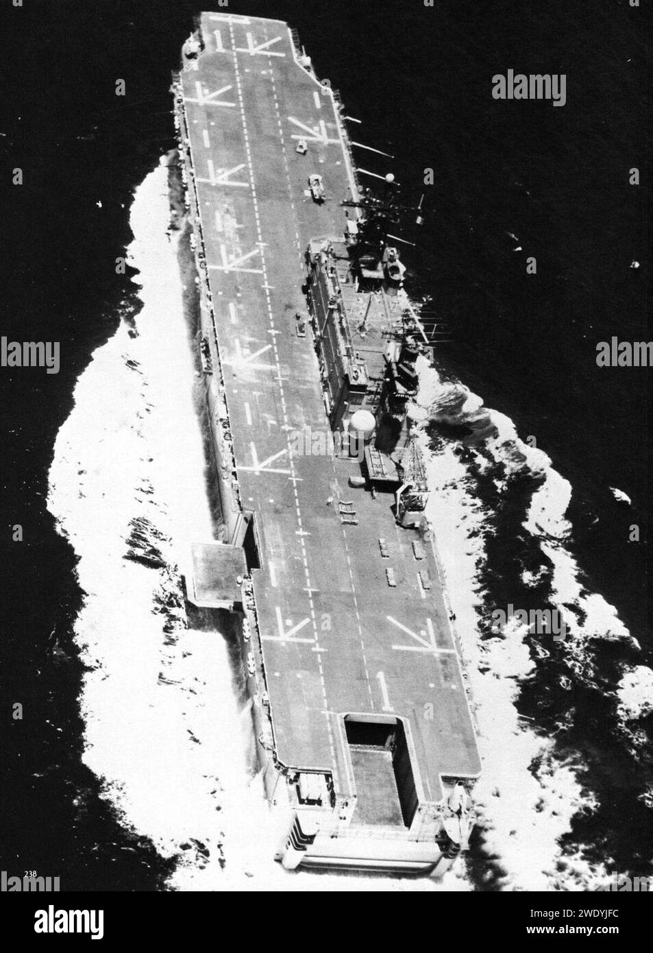 Aerial view of USS Tarawa (LHA-1), in 1979 Stock Photo - Alamy