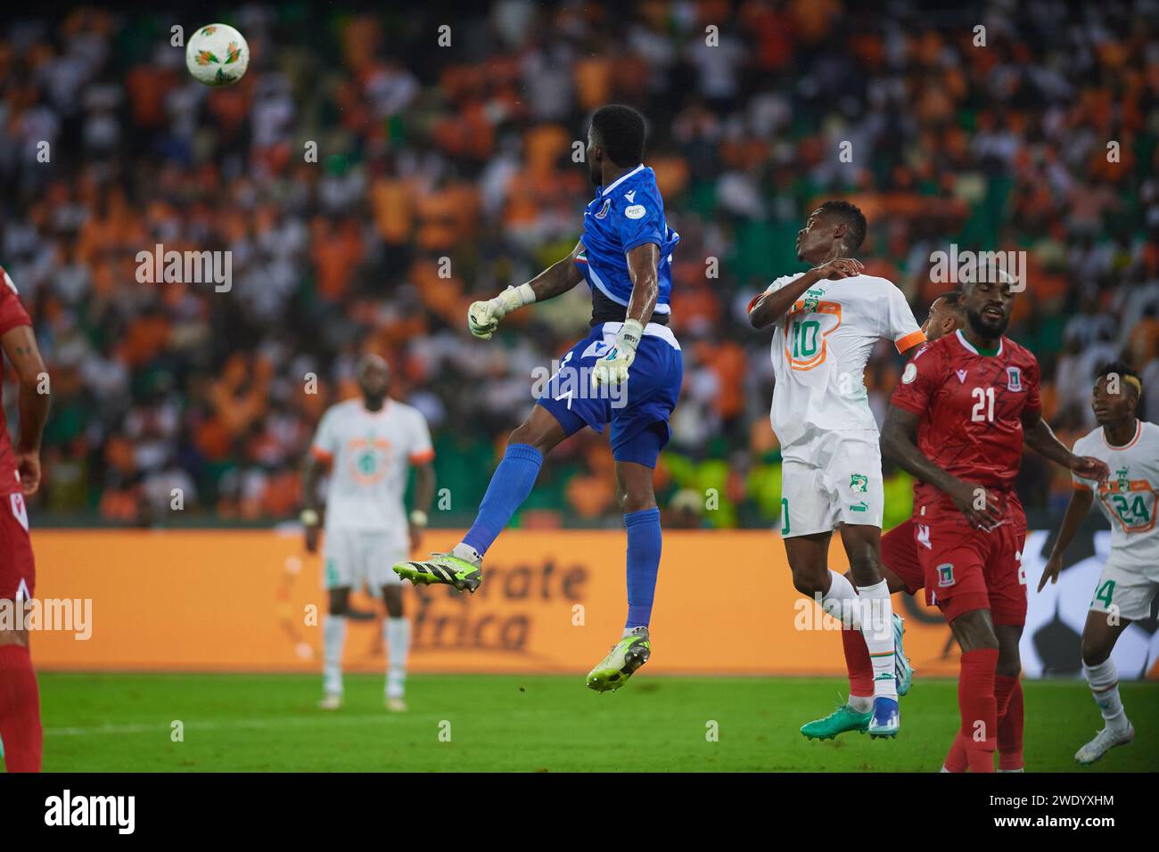 The Equatorial Guinean goalkeeper Jesús Owono cleared the ball with his ...
