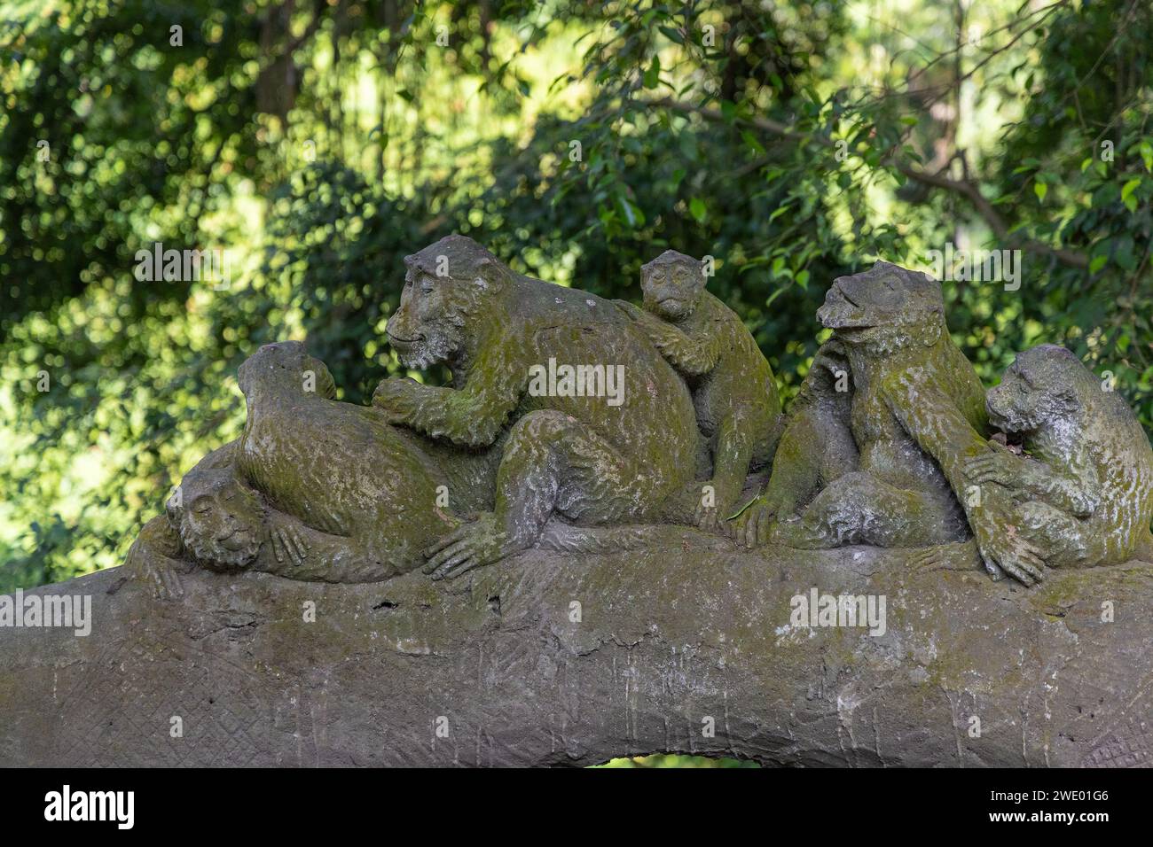 Statues in monkey forest hi-res stock photography and images - Alamy