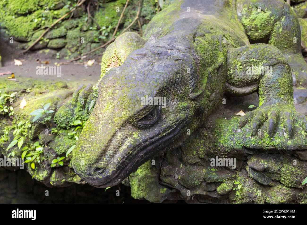 Statues in monkey forest hi-res stock photography and images - Alamy