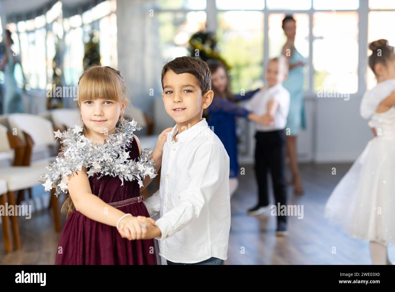 Couple ballroom dance outfits hi-res stock photography and images - Alamy