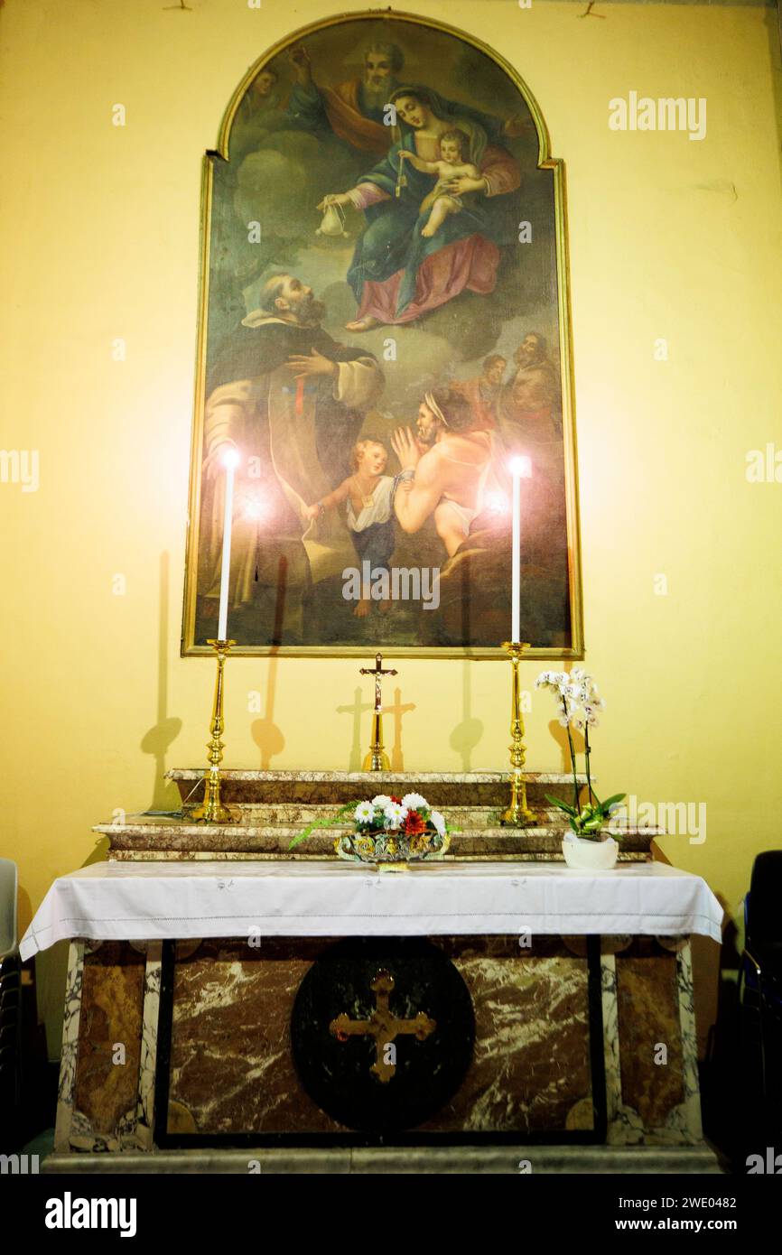 Sacred Art of the Virgin Mary and Saints: An Evocative Religious ...