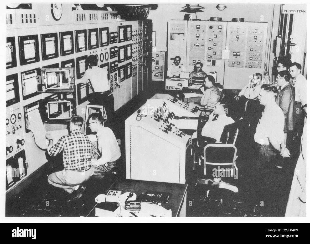 Aircraft Reactor Experiment Typical Control Rod Scene Stock Photo - Alamy