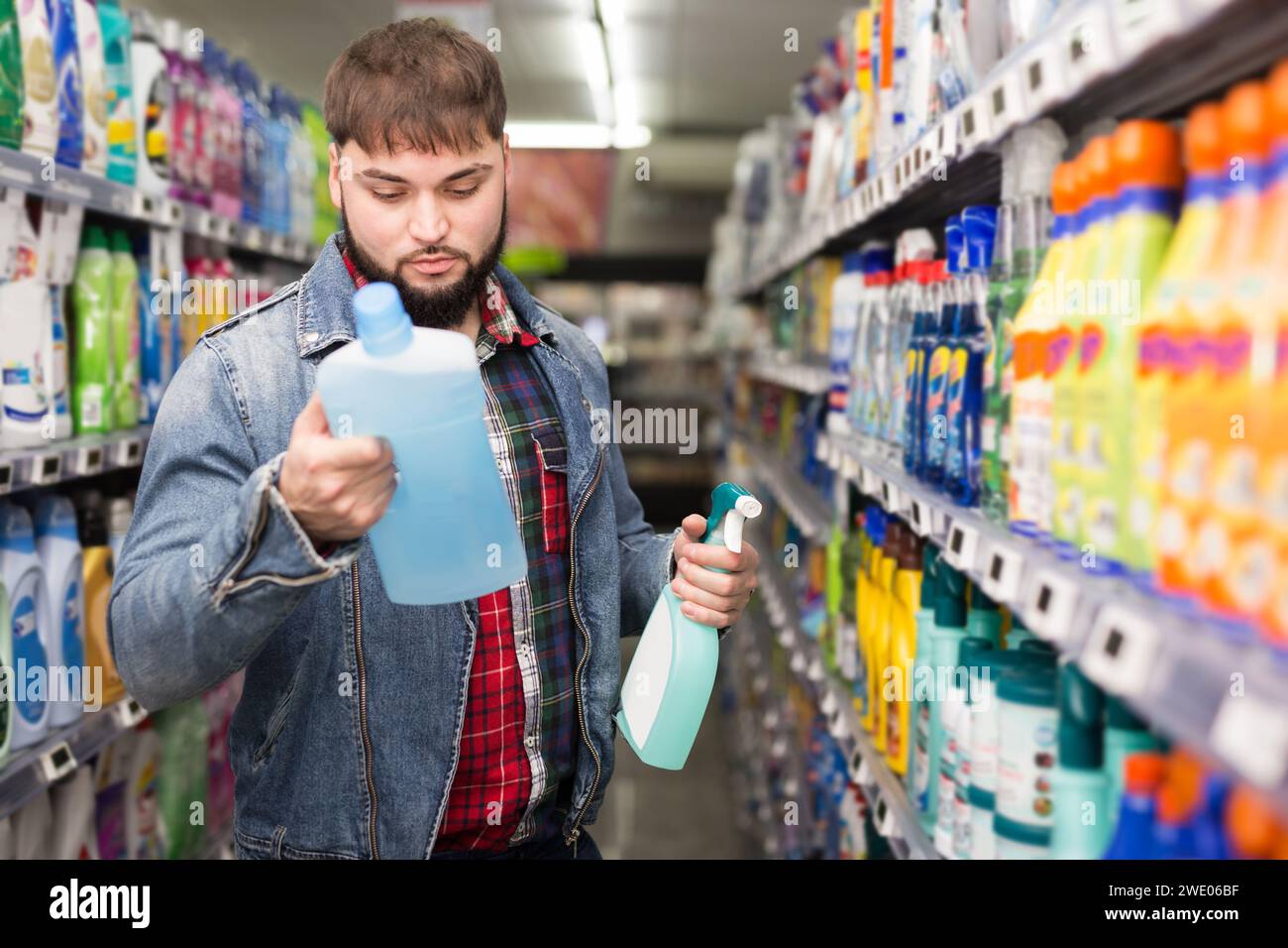 Variety laundry detergents cleaning hi-res stock photography and images ...