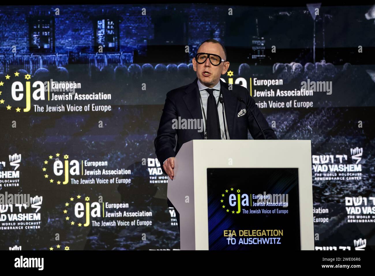 Jewish leaders board hi-res stock photography and images - Alamy