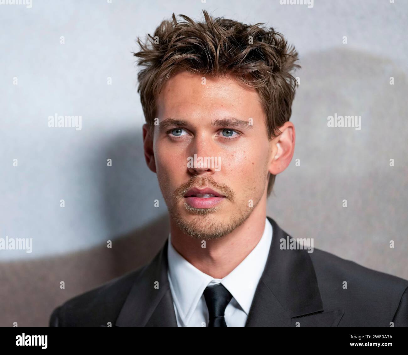 Austin Butler poses for photographers upon arrival at the UK premiere ...