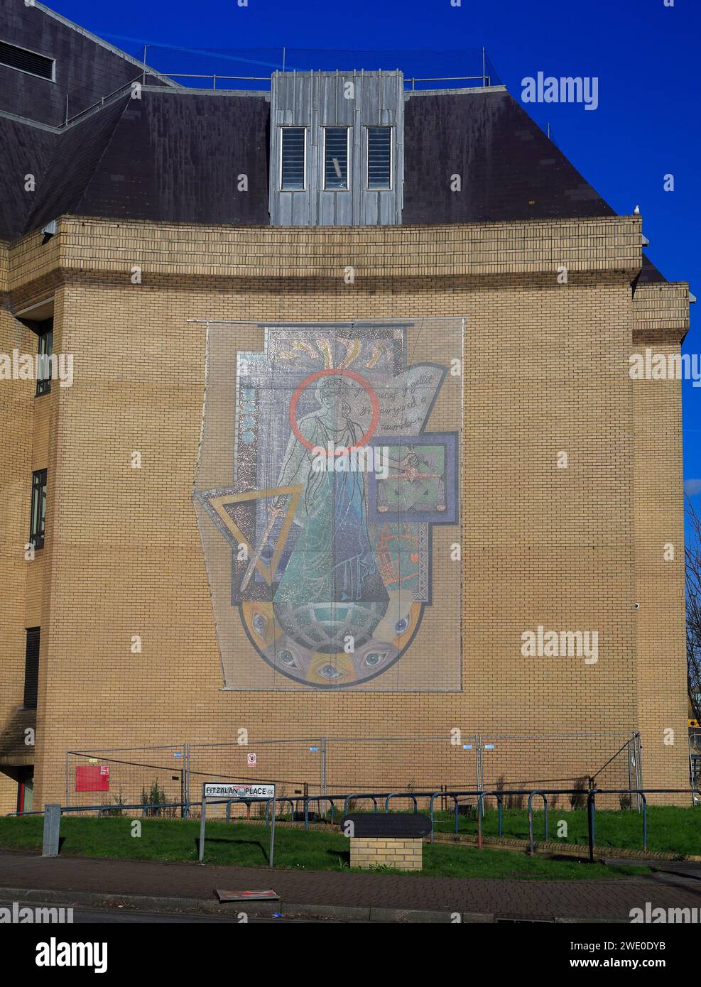 Cardiff magistrates court hi-res stock photography and images - Alamy