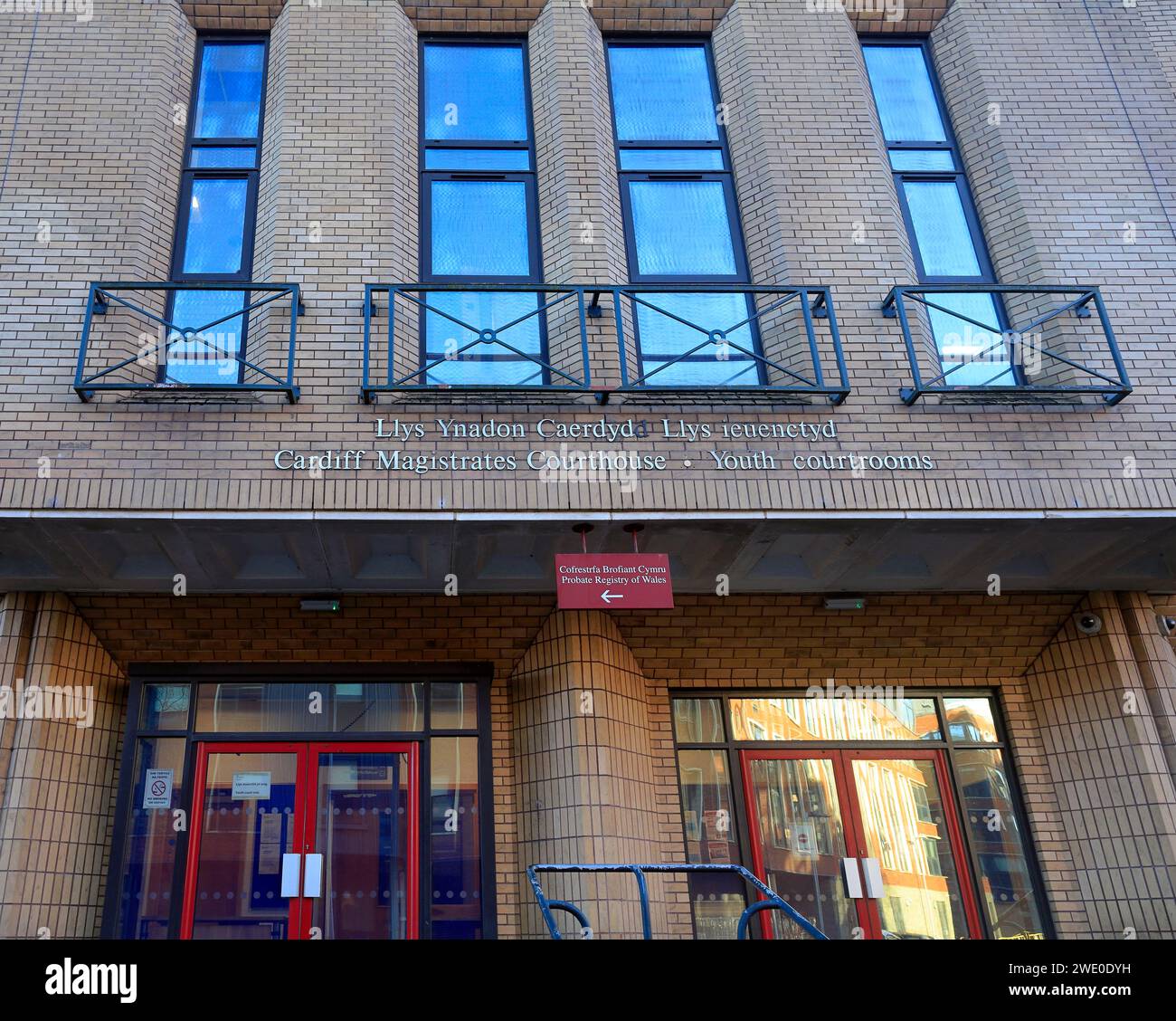 Cardiff Magistrate's Court, Youth Courtrooms entrance, Cardiff city ...