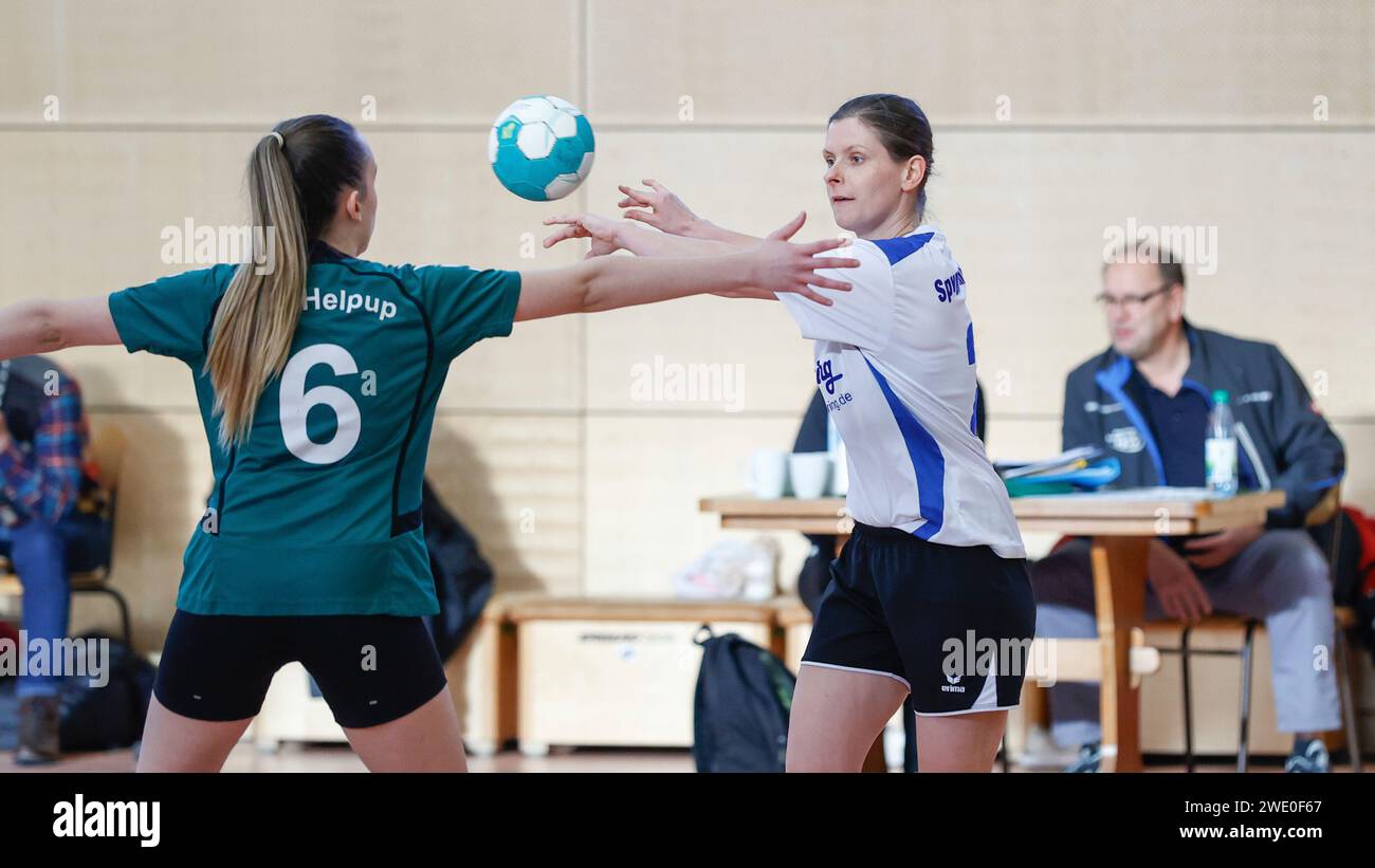 Lara li hi-res stock photography and images - Alamy