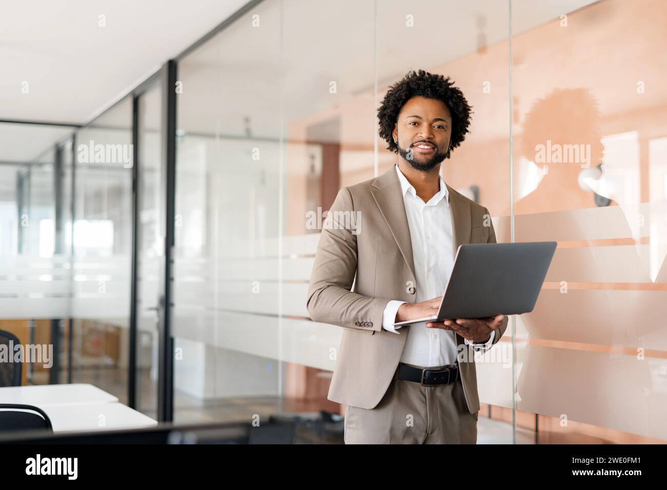 Leadership approachability hi-res stock photography and images - Alamy