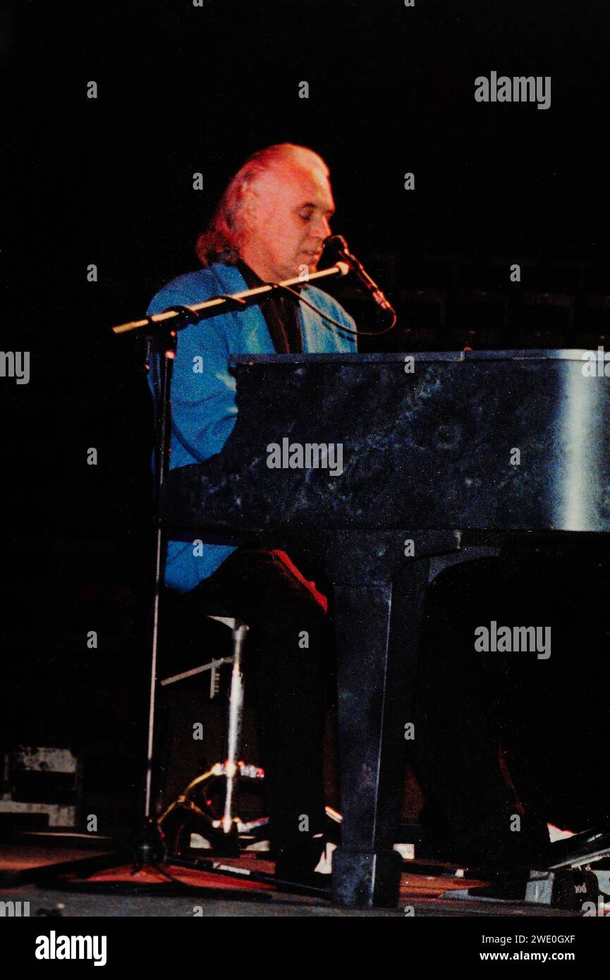 Procol Harum, Gary Brooker,Procol Harum - British rock band playing ...