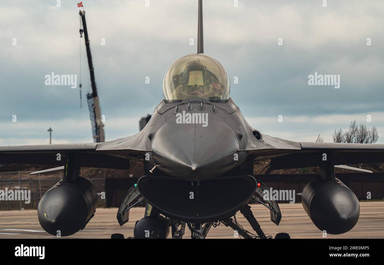 An F-16 Fighting Flacon pilot assigned to the 148th Fighter Wing ...