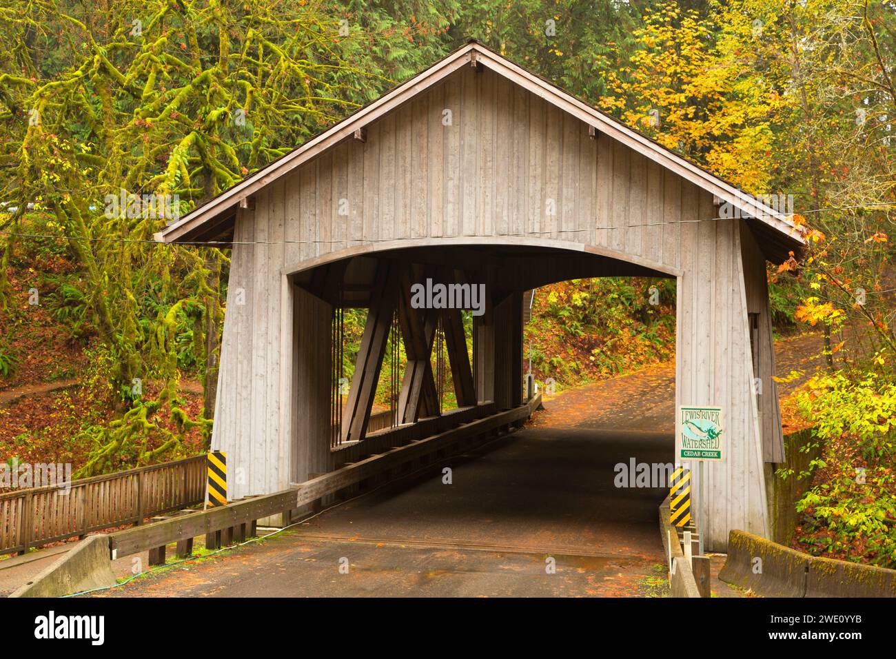 Cedar bridge hi-res stock photography and images - Alamy