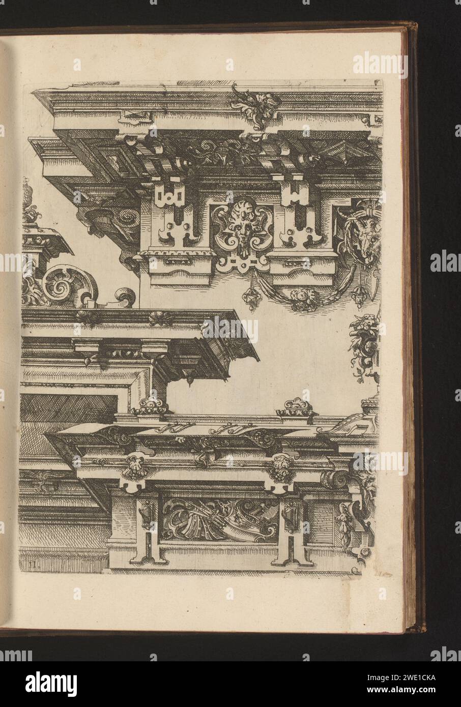 Three doric cornices decorated hi-res stock photography and images - Alamy