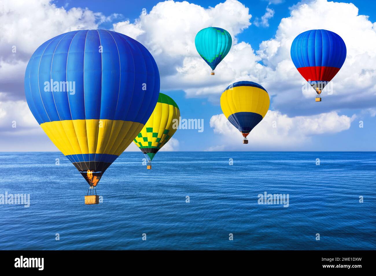 Balloons over paradise hi-res stock photography and images - Alamy