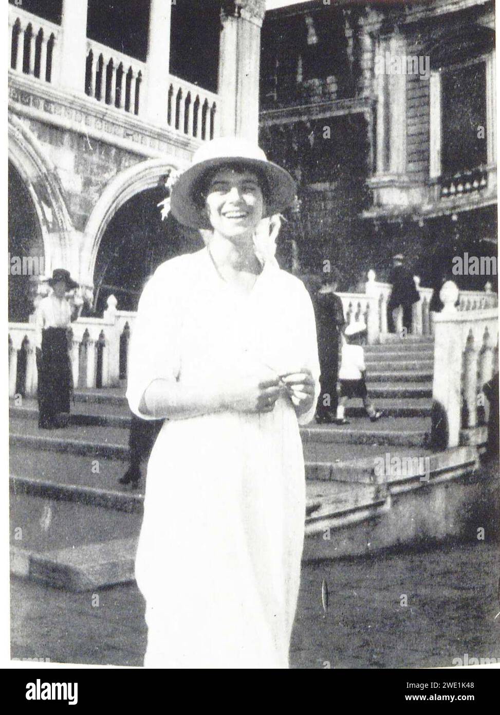 Alfred Kerr Julia Kerr 1920 Stock Photo - Alamy