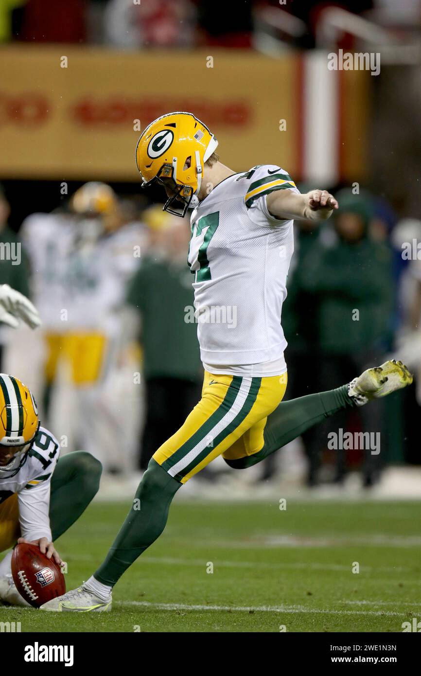 Green Bay Packers place kicker Anders Carlson (17) kicks during an NFL ...