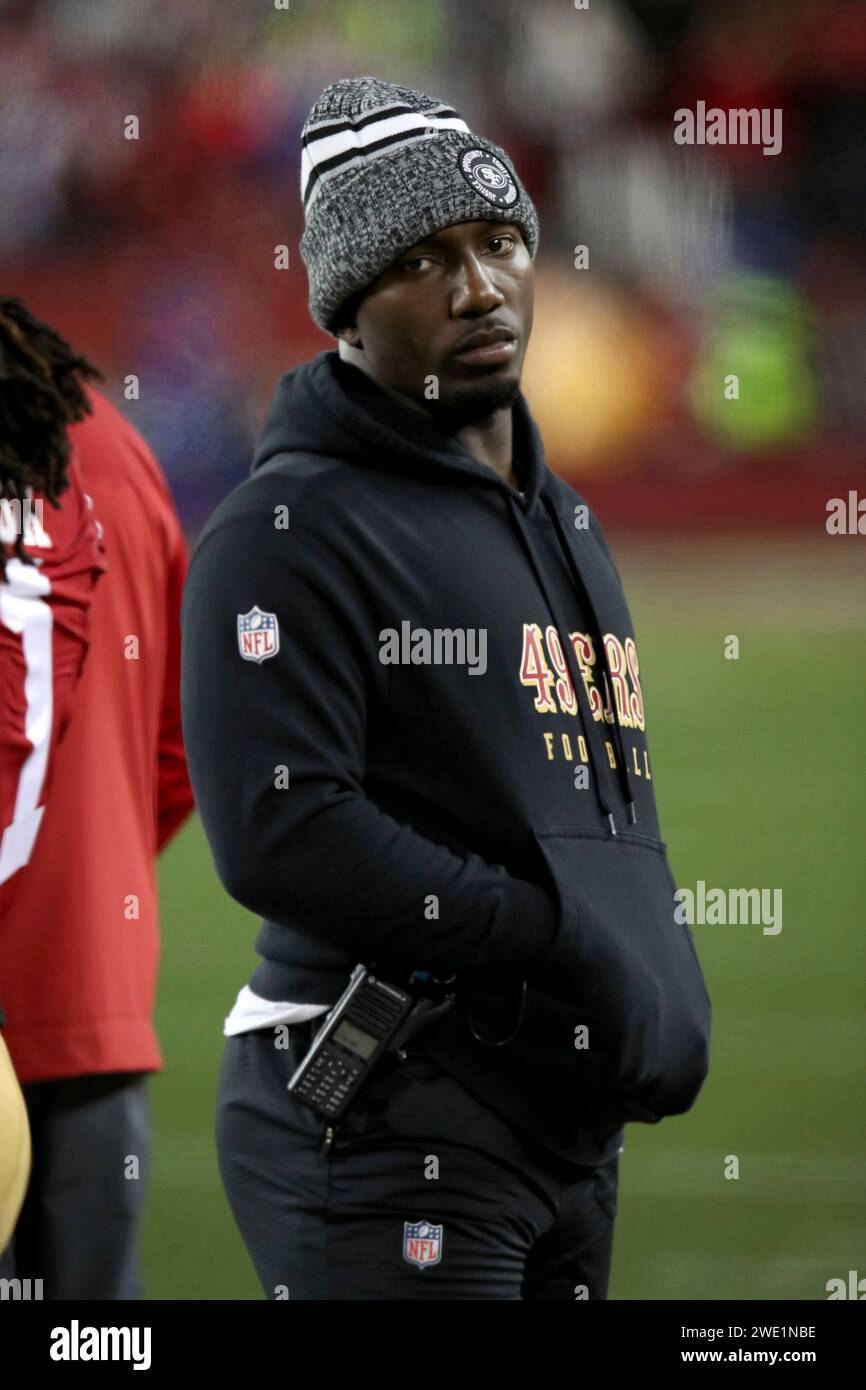 San Francisco 49ers wide receiver Deebo Samuel (19) stands on the ...