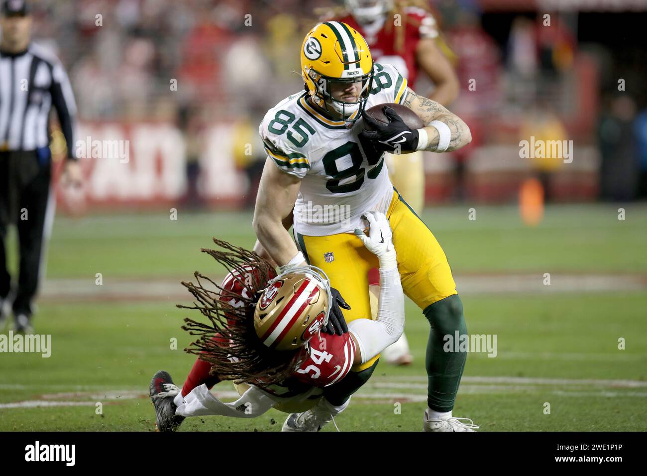 Green Bay Packers tight end Tucker Kraft (85) is tackled by San ...