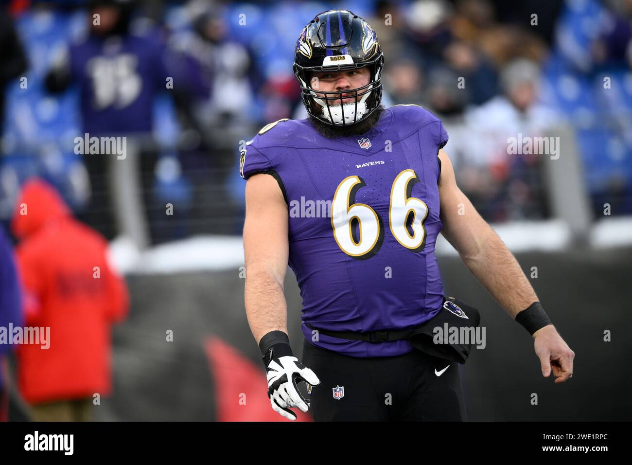 Baltimore Ravens guard Ben Cleveland (66) works out before an NFL ...