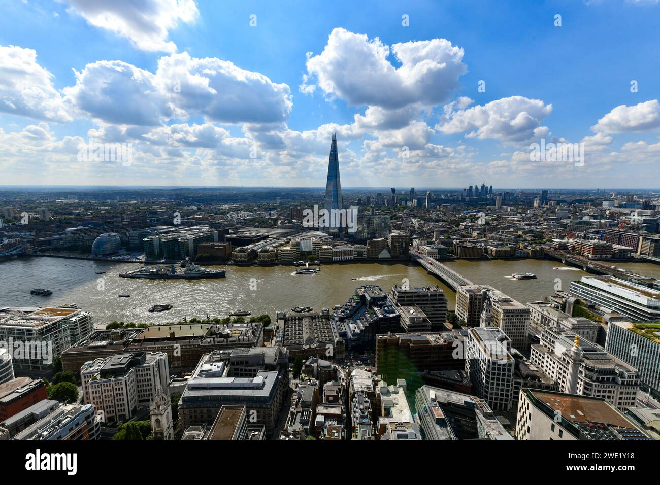 Stunning panorama view over Thames river, the Shard, the London skyline ...
