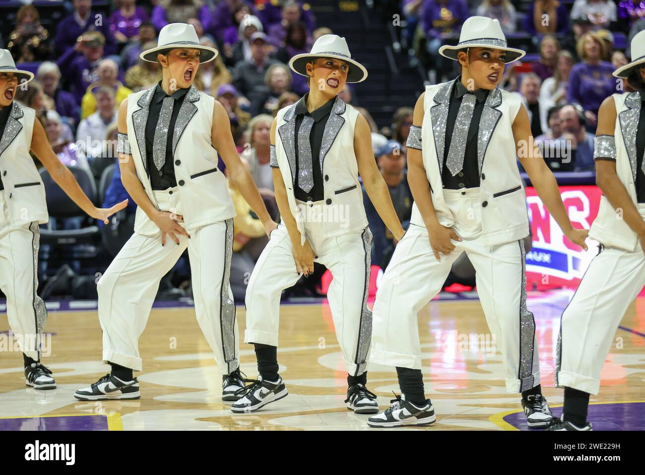 Championship college basketball press hi-res stock photography and ...