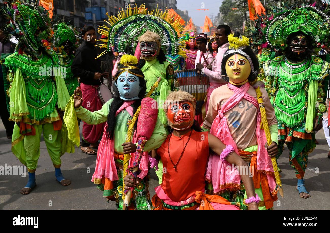KOLKATA, INDIA - JANUARY 22: Chhou dancers dressed as Lord Ram, Laxman ...