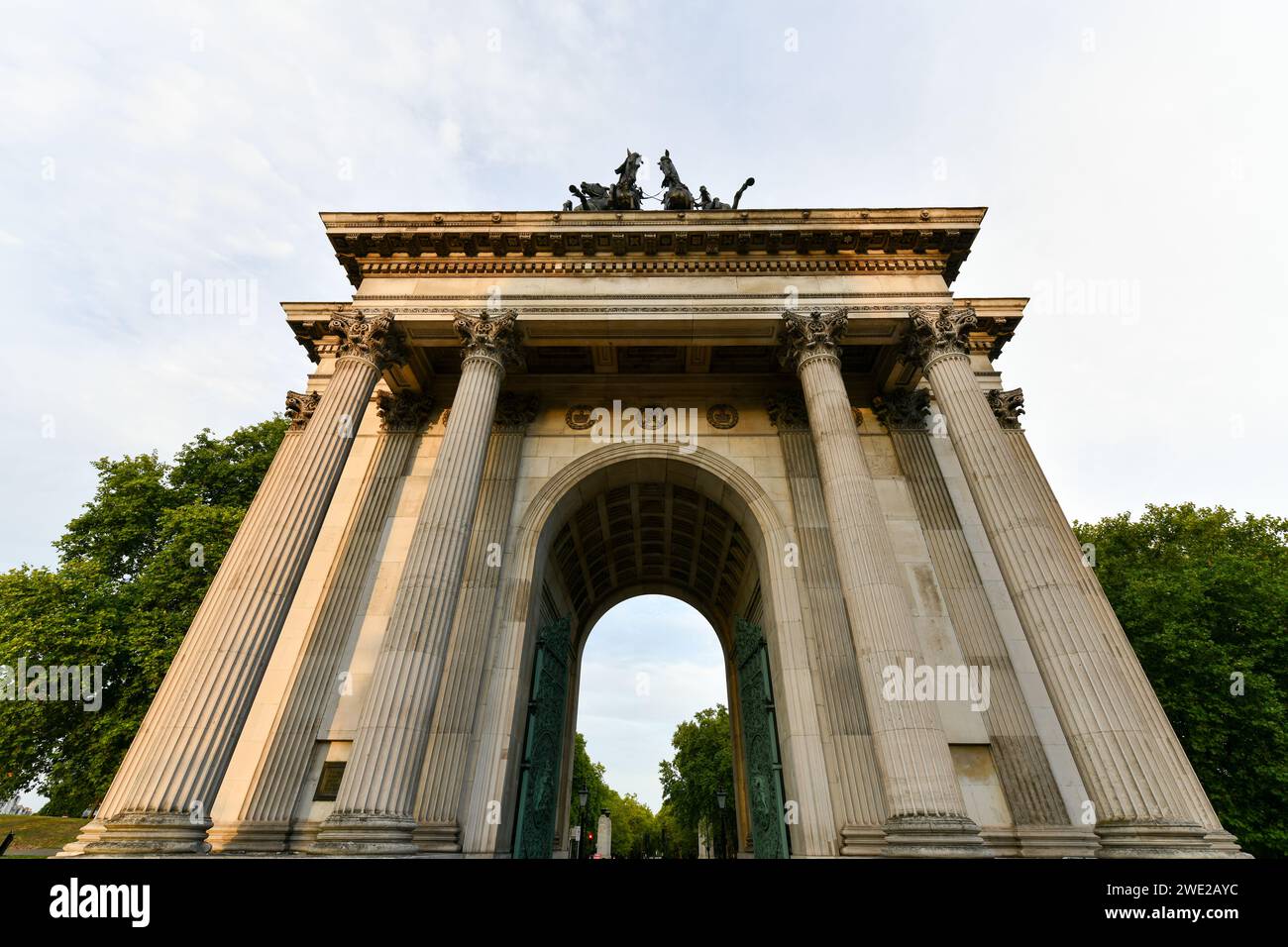 Wellington Arch in London's constitution hill in England, UK Stock ...