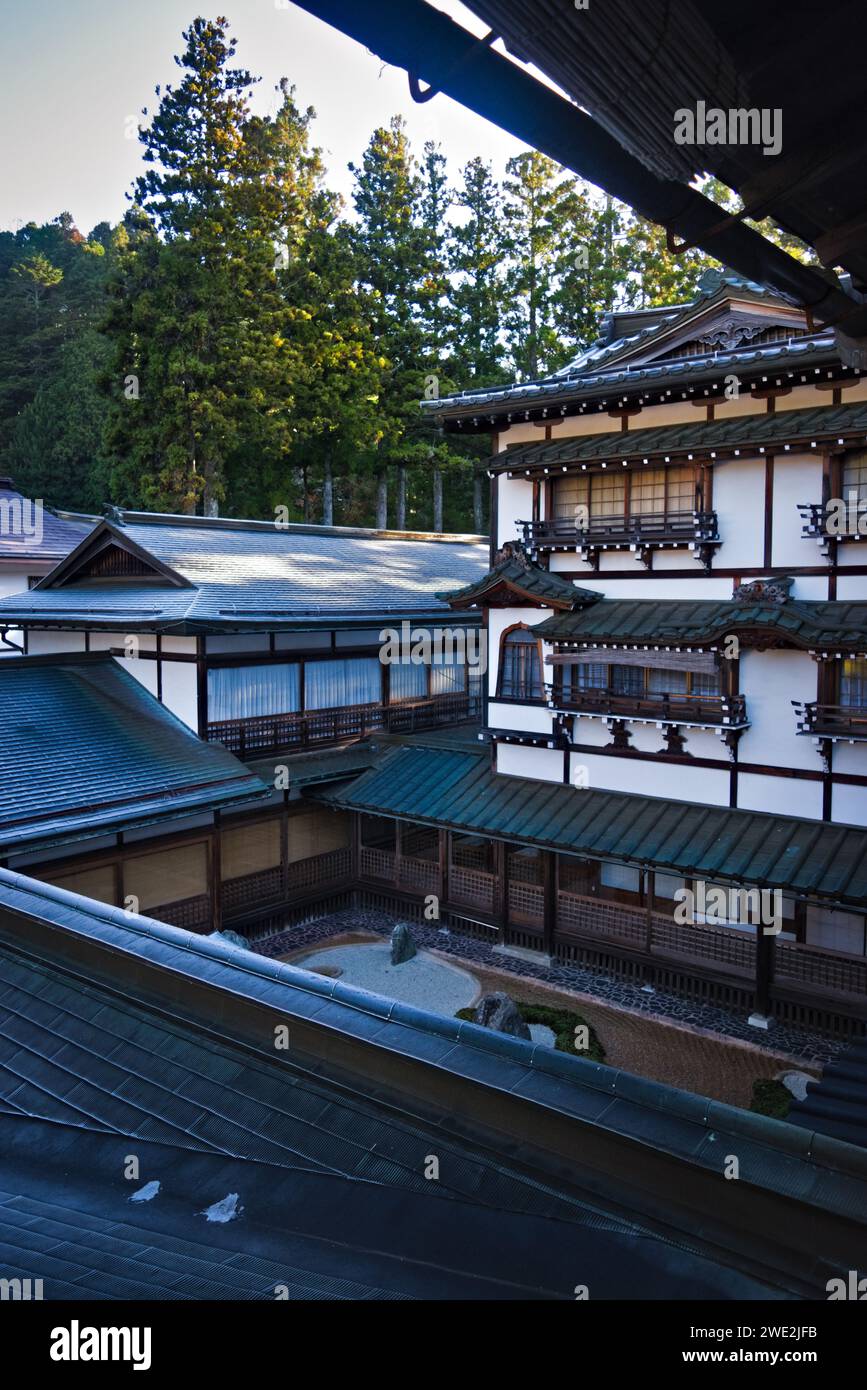 Japanese temples and shrines Stock Photo - Alamy